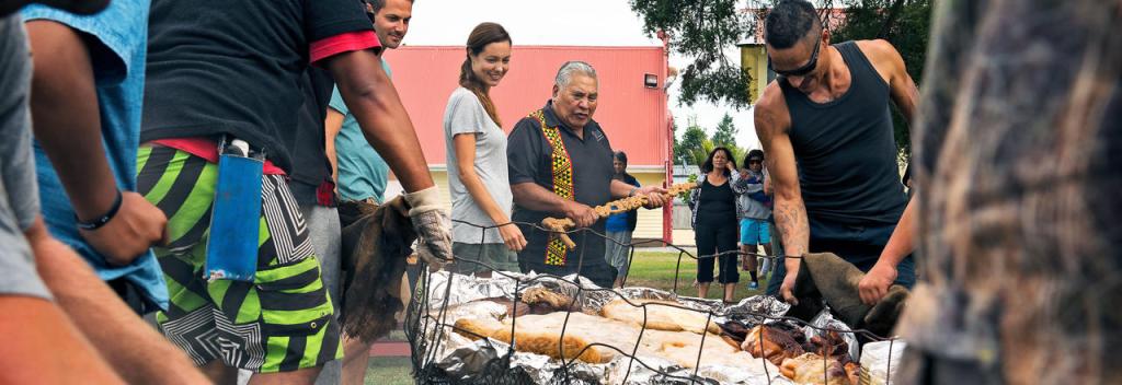 Māori Food Culture – Traditions, Ingredients & Foraging